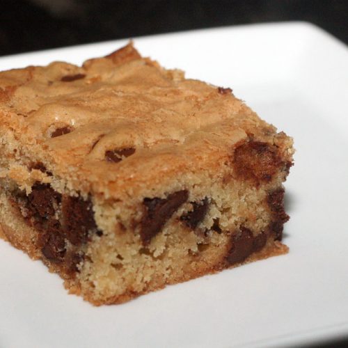 Chocolate Chip Brickle Bars ⋆ Bars ⋆ Christmas-Cookies.com - 600 of the ...