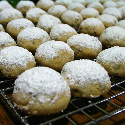Chocolate Chip Brickle Bars ⋆ Bars ⋆ Christmas-Cookies.com - 600 of the ...