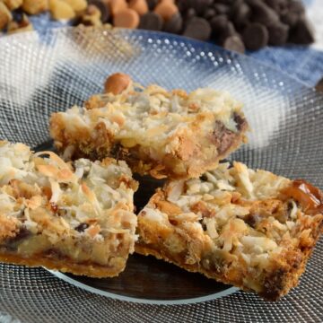 Seven Layer Magic Bars ⋆ Magic Cookie Bars